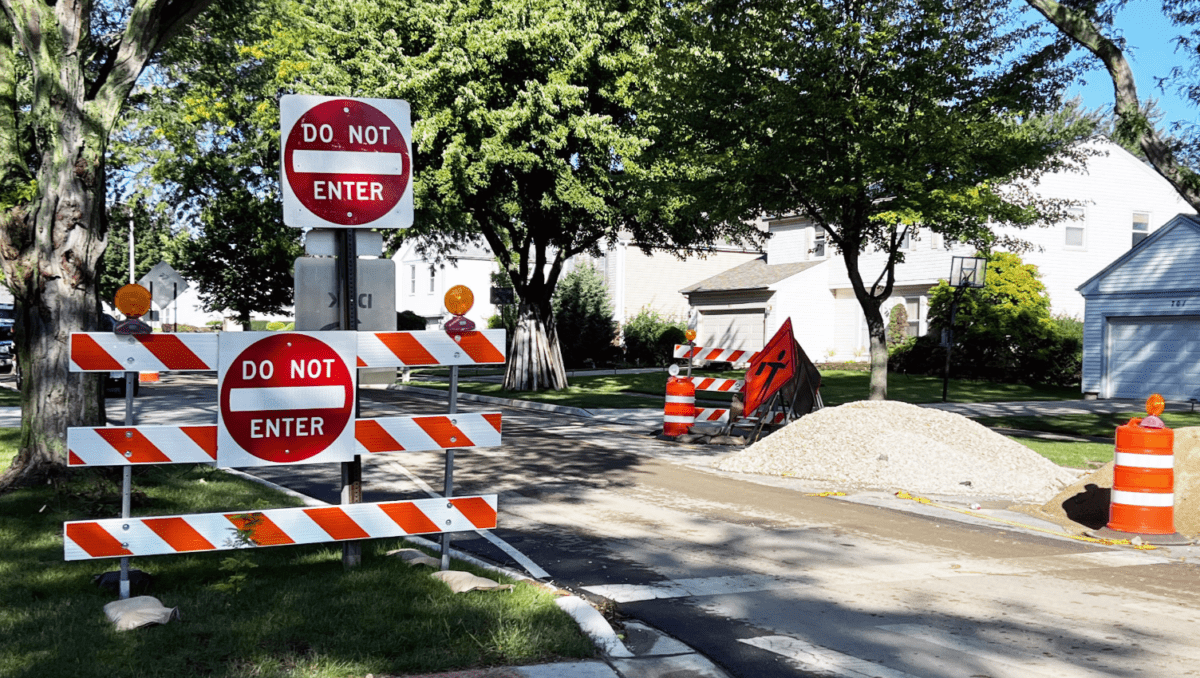 Type III Barricade Guide - Traffic Safety Resource Center
